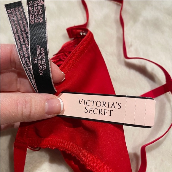 Victoria's Secret | Intimates & Sleepwear | Nwts Vs Victorias Secret ...